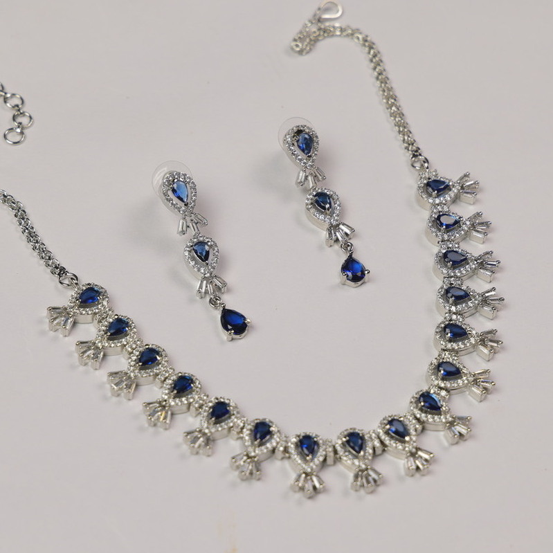 Ocean Blue Diamond Necklace Set